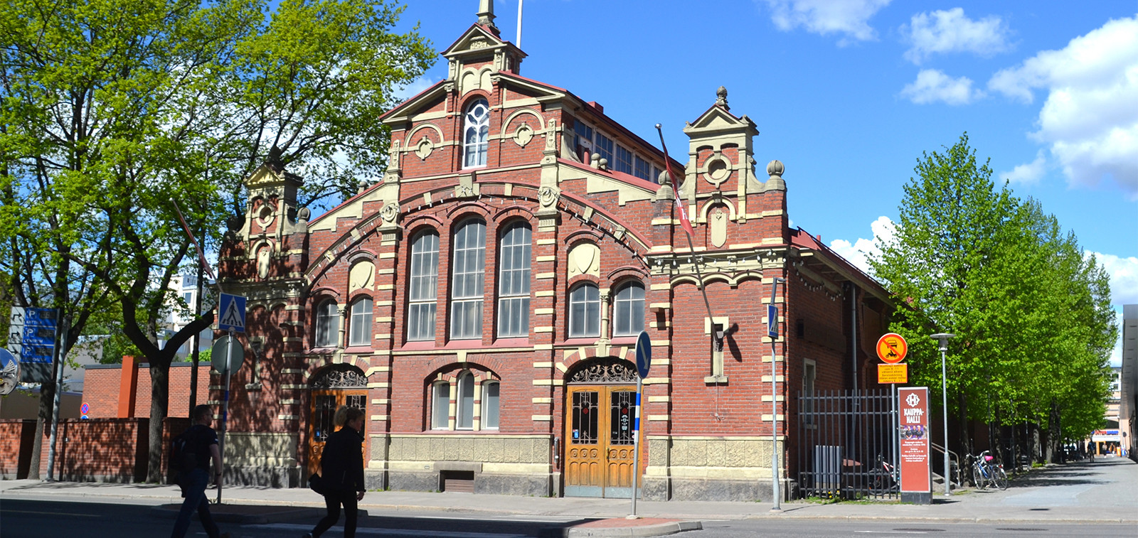 127 vuotta vilinää kauppahallissa - Turku Center